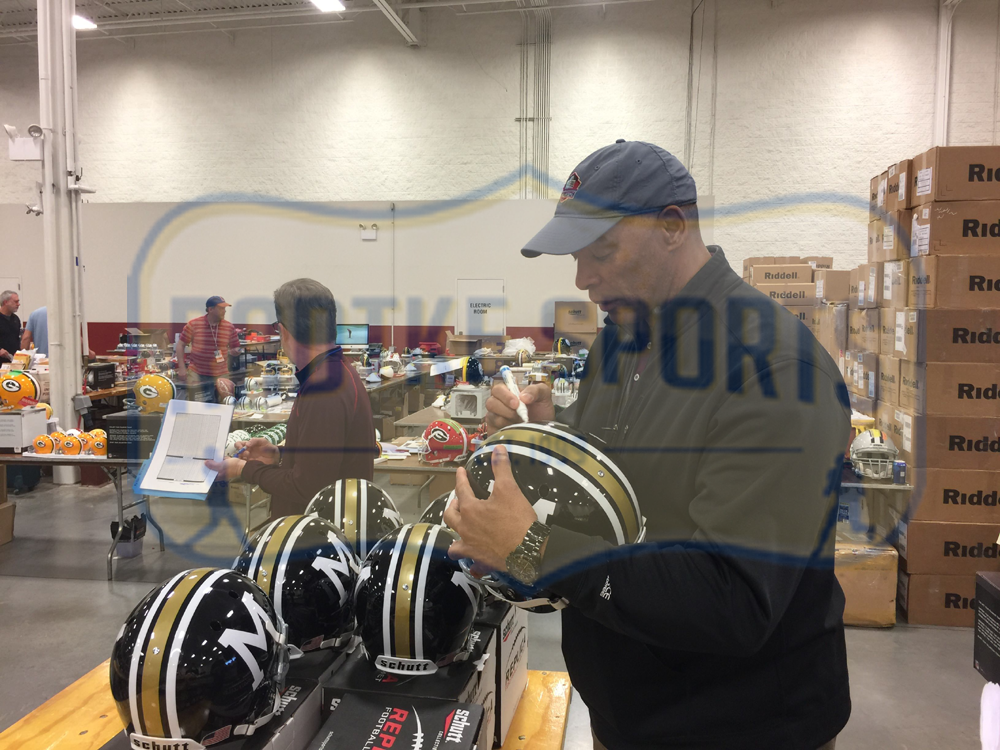 Kellen Winslow Signed Missouri Tigers Throwback NCAA Schutt Full Size ...