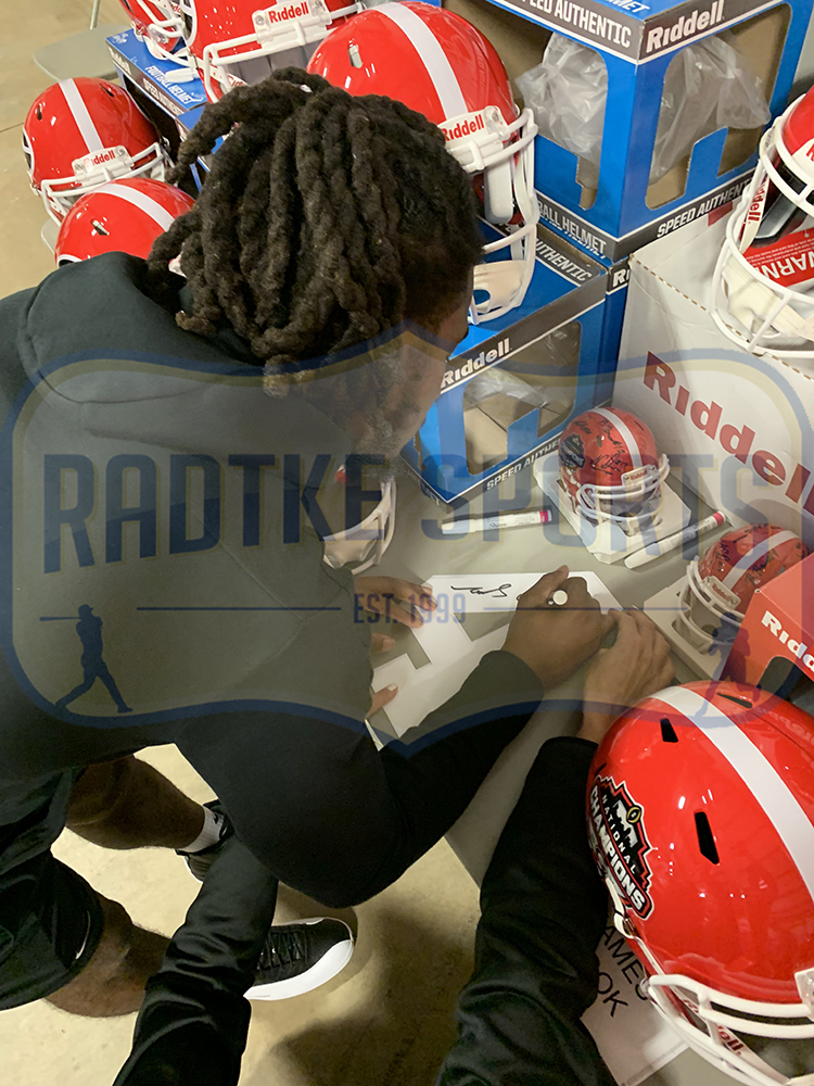 James Cook Signed Georgia Custom Red Jersey – Radtke Sports