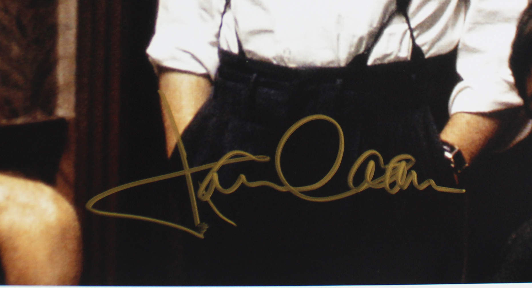 James Caan Signed Godfather Unframed 11×14 Photo – Sitting – Radtke Sports
