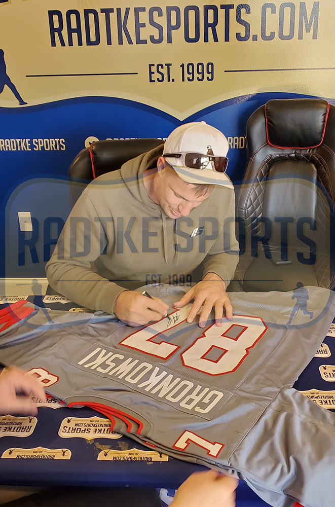 Rob Gronkowski Signed Tampa Bay Custom Gray Jersey – Radtke Sports